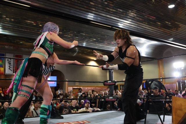 【DDT】UNIVERSAL王者MAOがビリー・スタークスによもやの“じゃんけん”で勝利し王座V7！「常に人の一歩先を行く。DDTは楽しいんだよっていうのをわかってくれたらいい」(プロレス ...