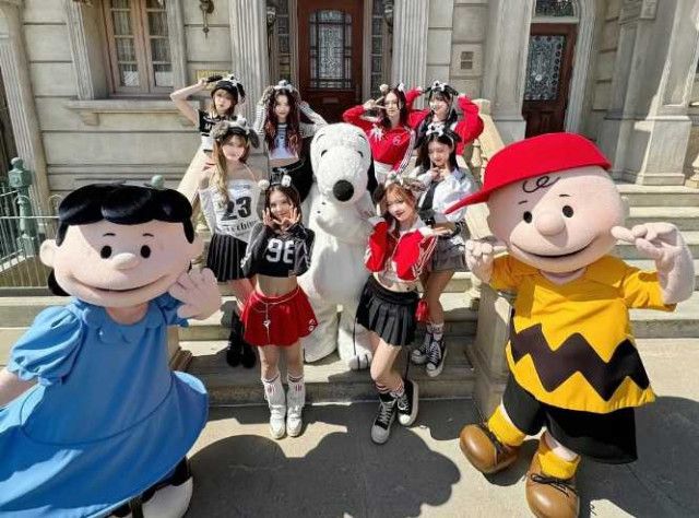 NiziU、USJでライブ開催！青空の下でファンと大盛り上がり『最高ステージをありがとう』『青空の下で見るNiziUは輝きまくってた』 = エンタメ - 写真 - goo ニュース