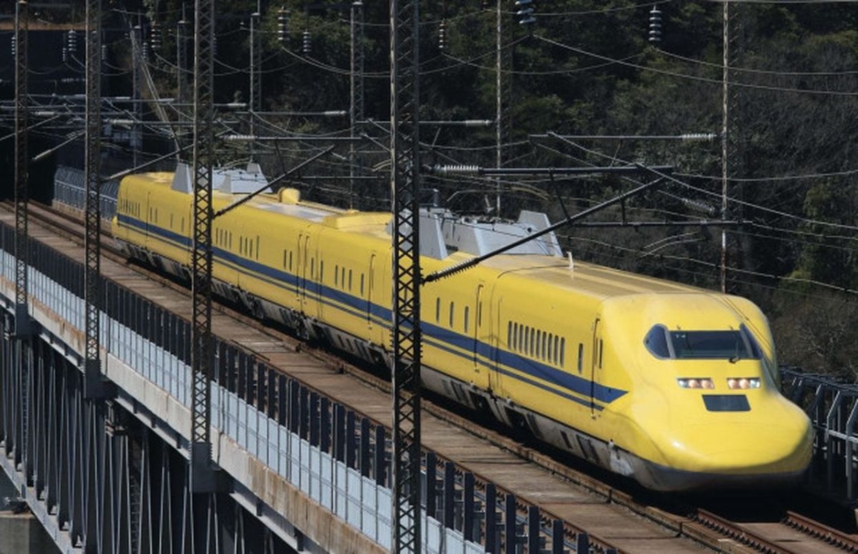 ドクターイエローの裏側は…」まるで秘密基地!1号車は?2号車は ドクターイエローの裏側は…」まるで秘密基地!1号車は?2号車は